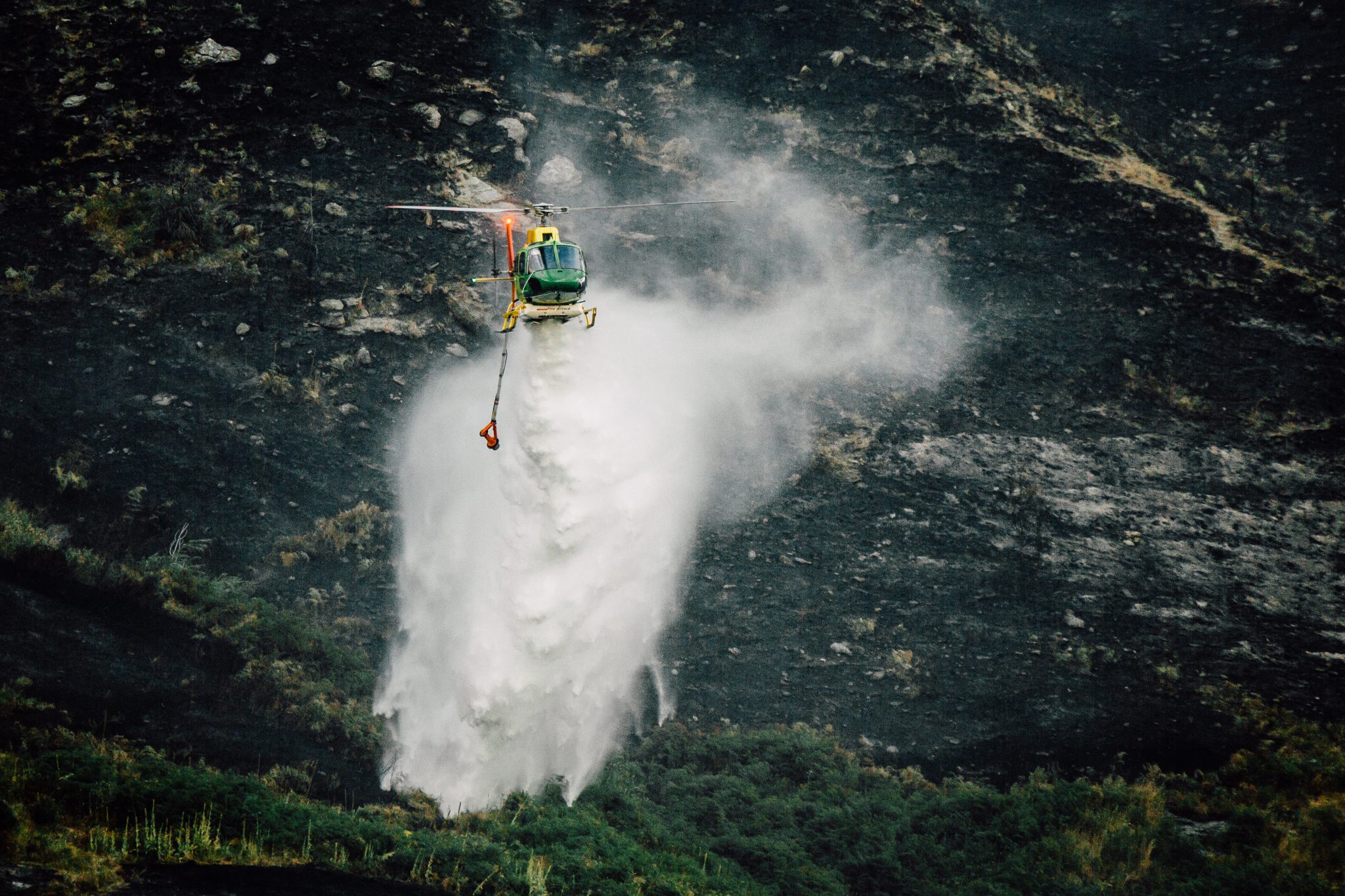 Firefighting: The Role of Helicopters in Safety - Heliworks Queenstown ...