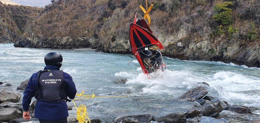 Heavy Lifting Made Easy with Helicopters - Heliworks Queenstown Helicopters